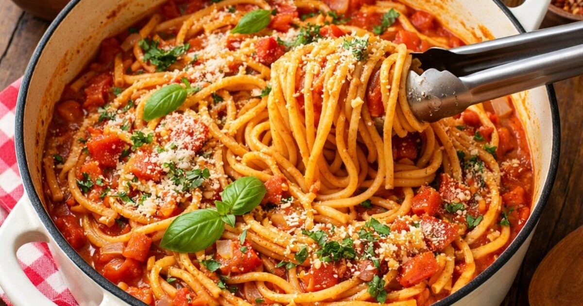 This One Pot Spaghetti Changed Our Weeknight Dinners Forever (And It’ll ...